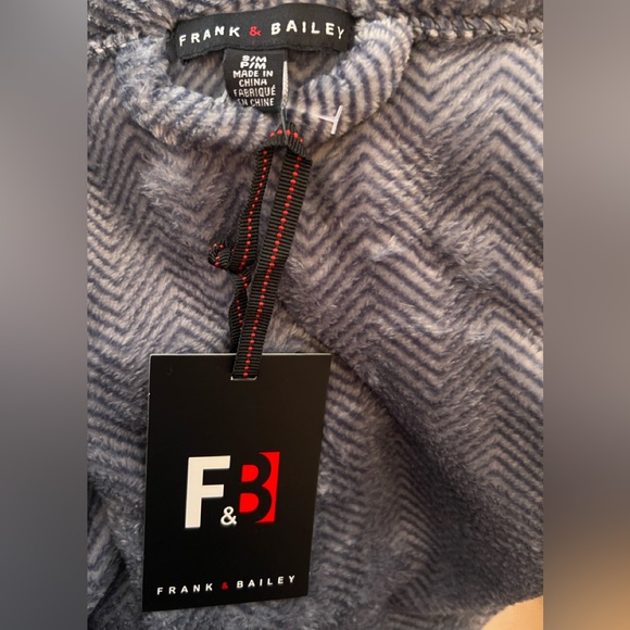 frank & bailey | Intimates & Sleepwear | Frank Bailey Robe Brand New ...